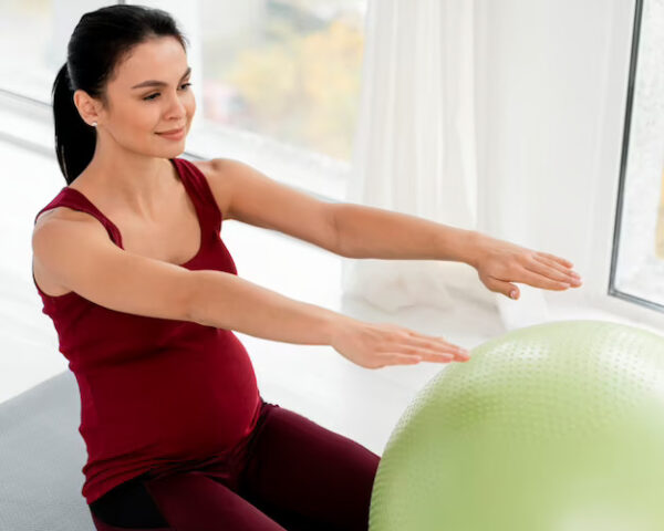 Fitness and Pregnancy: A Guide for Trainers